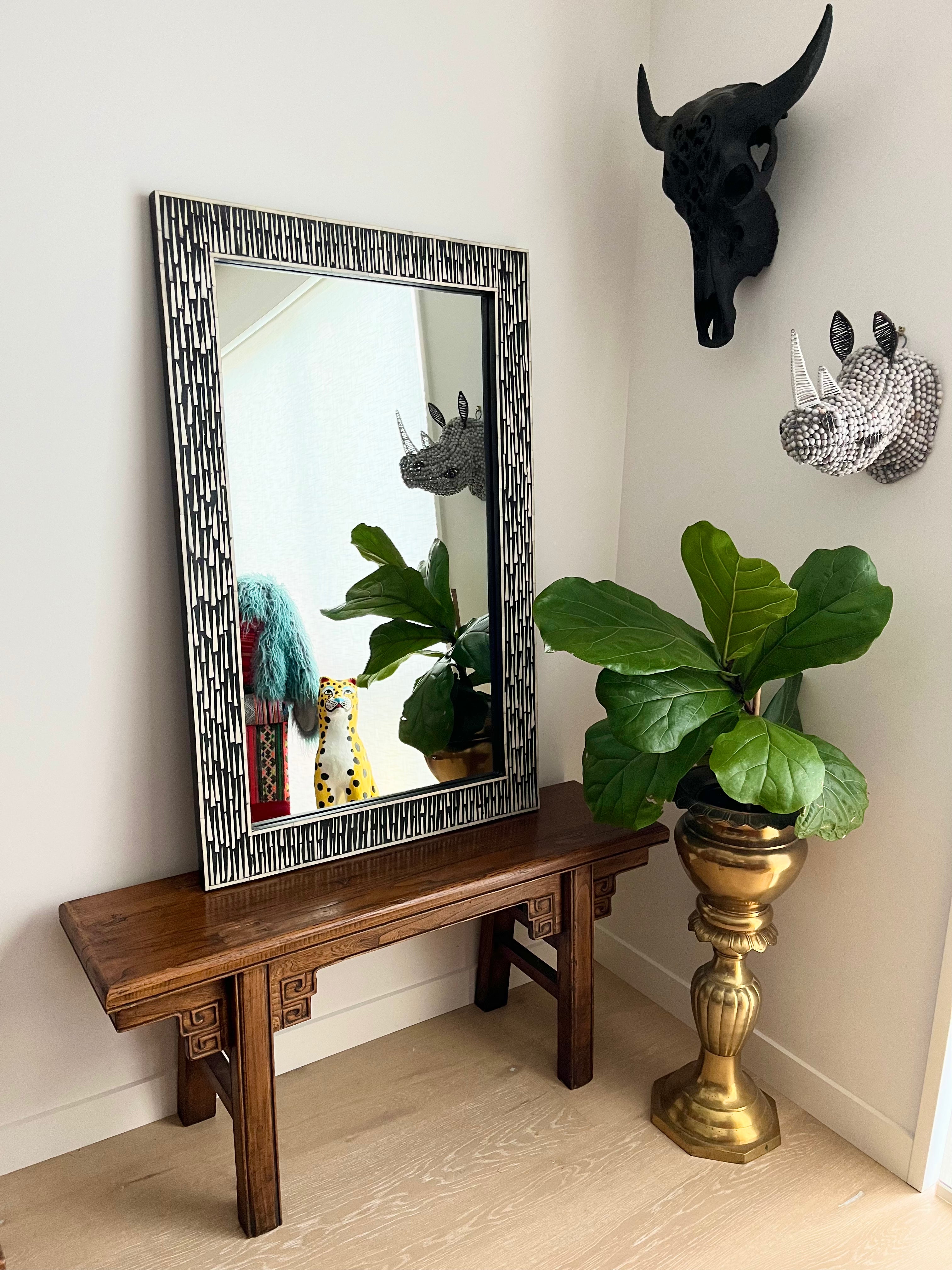 Beautiful Inlay Mirror – Vibrant Villa